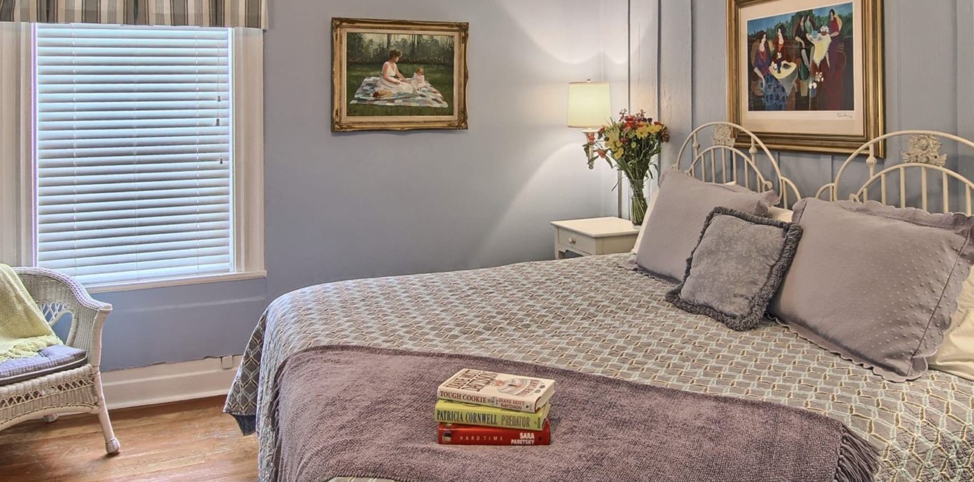 Luxury Bed & Breakfast Rooms | Glen Arbor Michigan